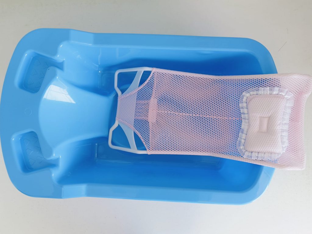 Baby Wash Basin With Support Area